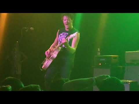 Chris Cheney of the Living End - great guitar work - Glasshouse Pomona.