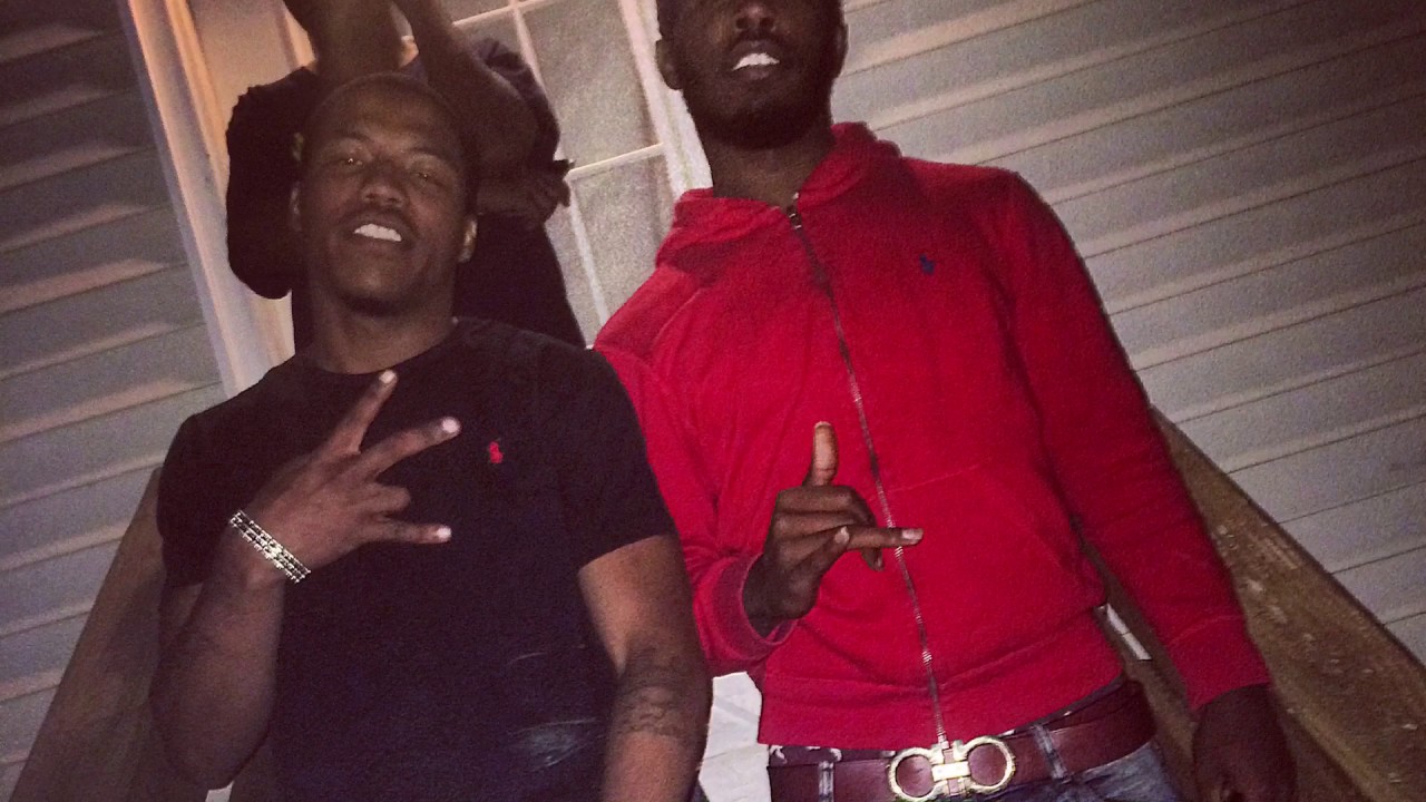 Barbar2tymes -x young keeg jugging with my Fam