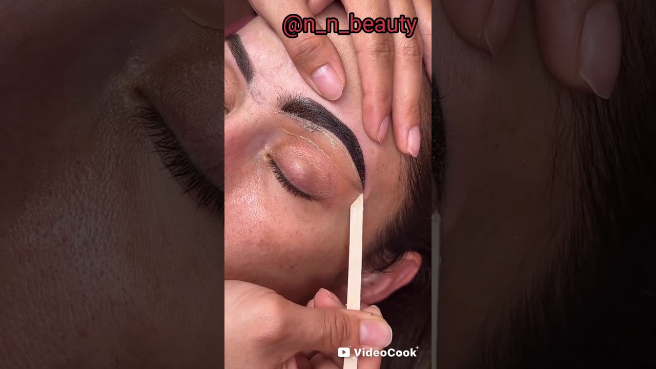 Eyebrow waxing shape#tutorial  #threading #tranding  #eyebrows #youtubeshorts #shortvideo