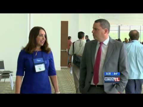 UT student shares algal bloom research