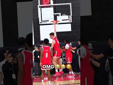 7’9 OLIVIER RIOUX DOESNT HAVE TO JUMP TO DUNK 😳 #shorts #short