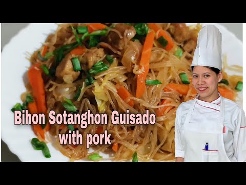 Pancit bihon guisado with pork panlasang pinoy / Joy Yanson