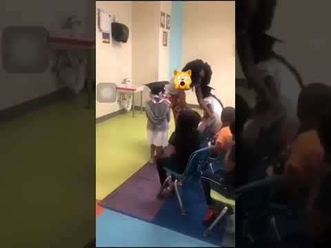 Kid cusses at teacher at his kindergarten graduation ๐