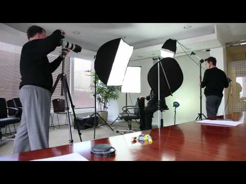 How To Photograph Everyone: Business Portraits