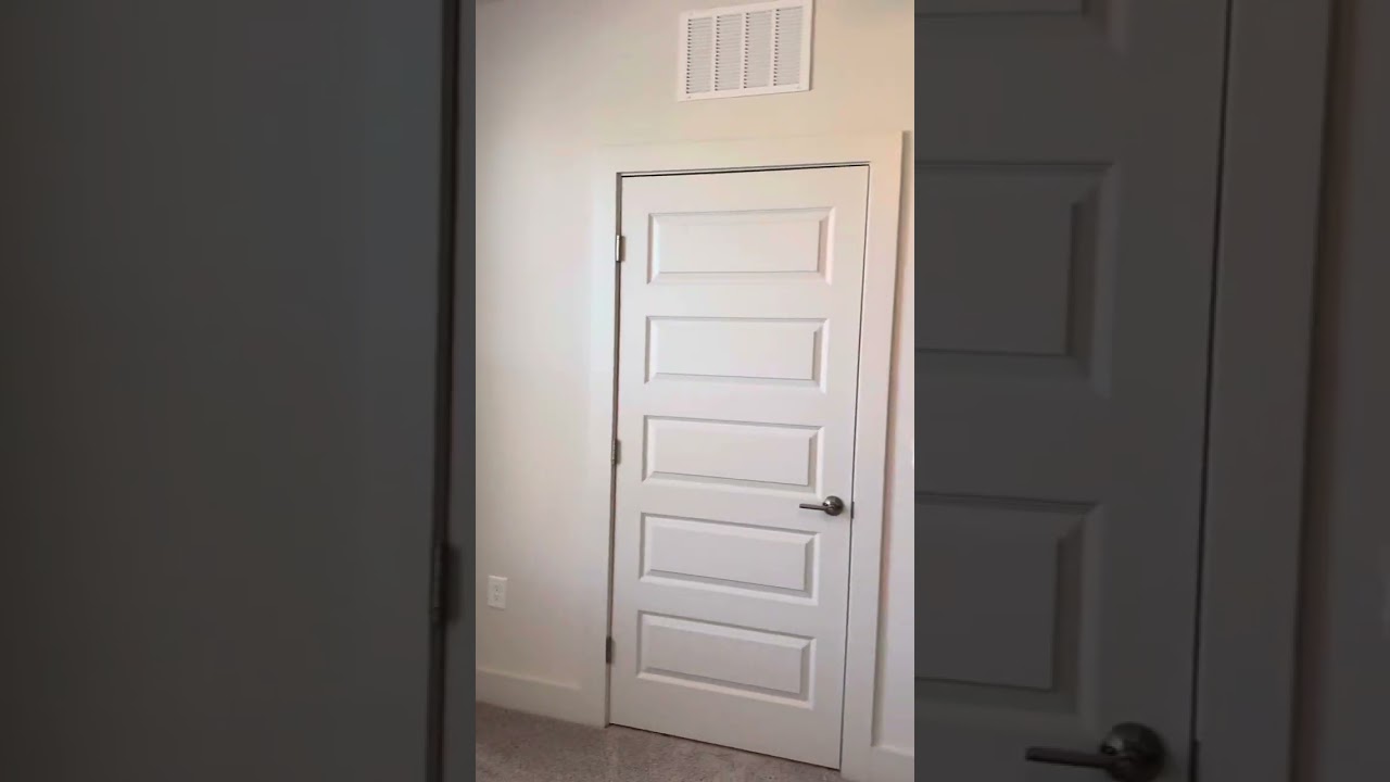 Tour Our B2 Two Bedroom Floorplan!