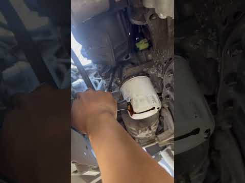 Easy Way To Remove A Stuck Oil Filter! #tipsandtricks #howtoremoveoilfilter #cartips #chrisfix