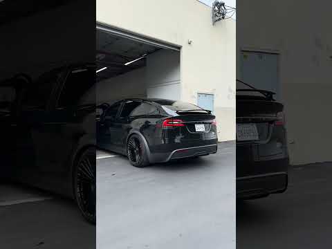 Tesla Model X Plaid with NEW 22" Vossen Forged Wheels!!!!
