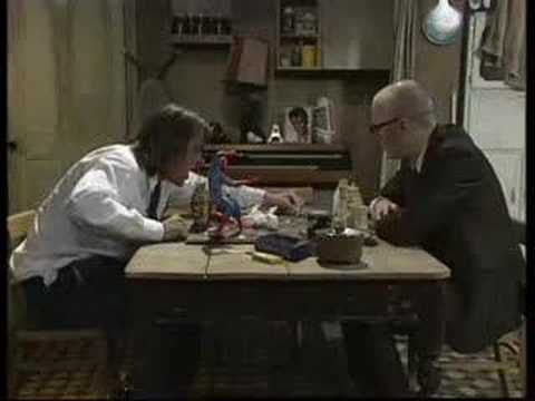 Sitcom Bottom set for TV return after 17-year hiatus - Mirror Online