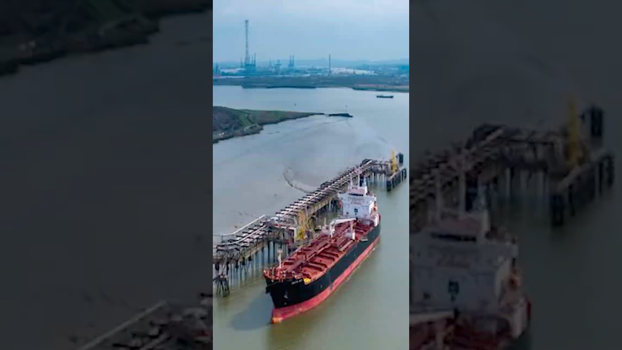 What a $100-Per-Barrel Oil Spike Does to the Global Economy