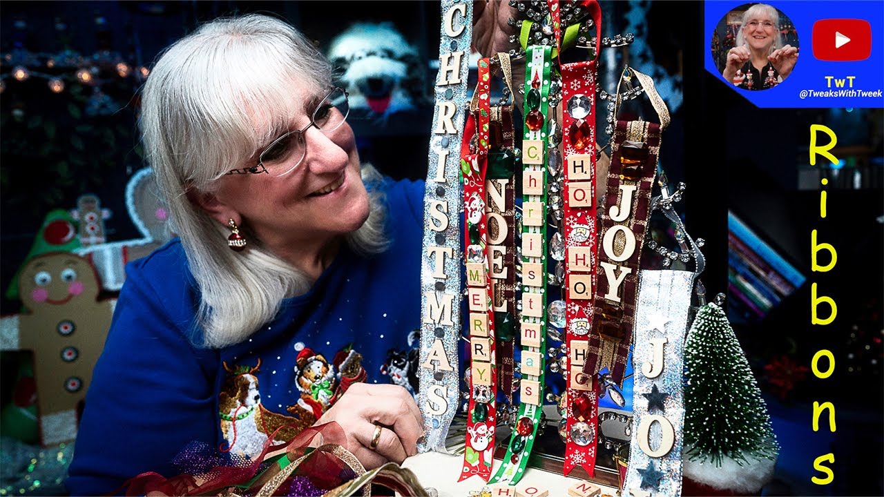 How to Make AMAZING Christmas BANNERS with Just RIBBON!