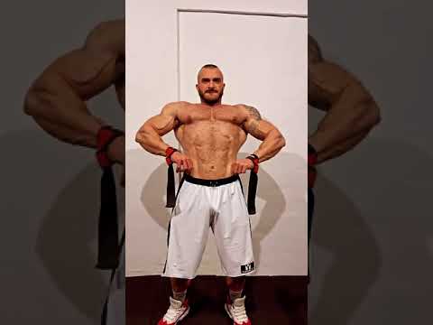 Spanish Bodybuilder Muscle Flexing #16