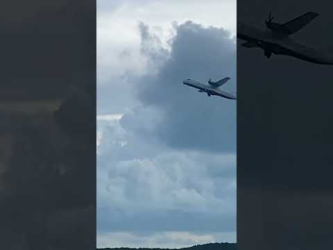 Bahamasair ATR 72-600 Rockets out of Exuma Rwy 12