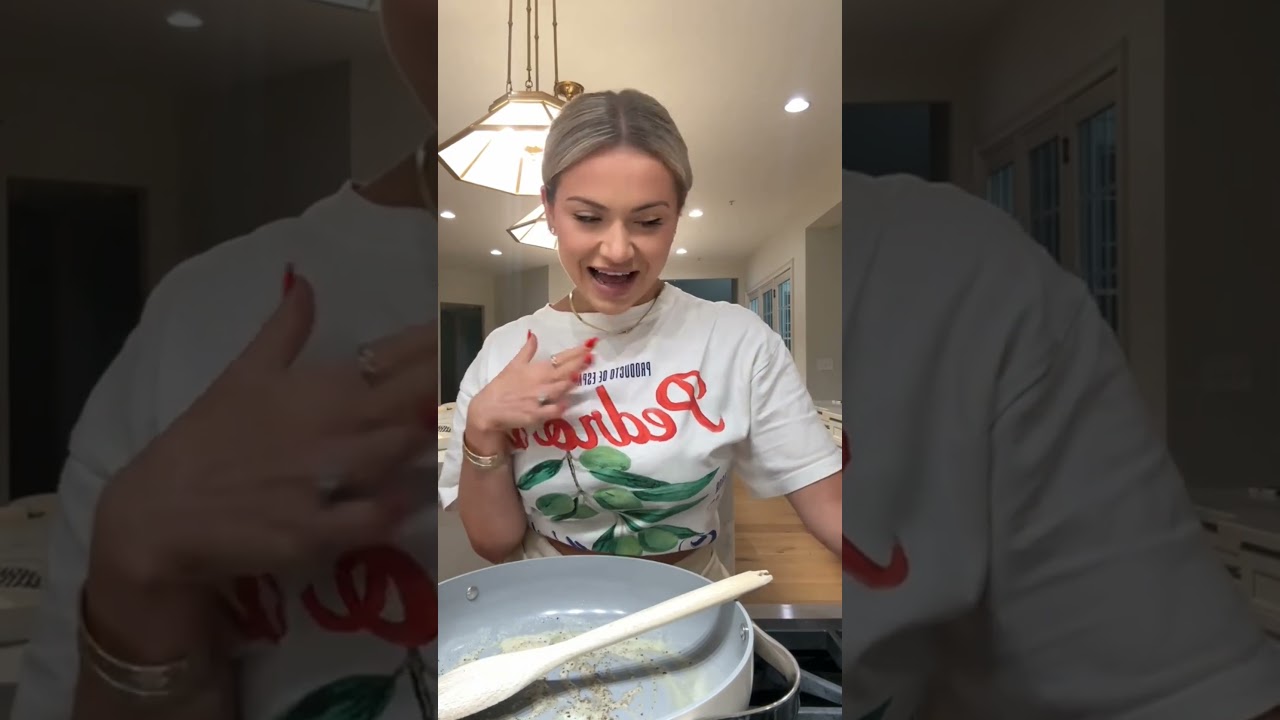 Cacio e Pepe, the Diana way 🍝🧀 #cacioepepe #cacioepepesauce #cheesy #pasta #EasyRecipe #pecorino