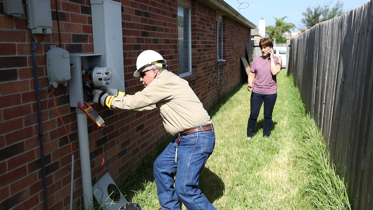 AEP Texas Utility Workers On Your Property - What To Know