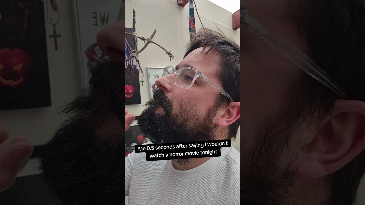 Yeah this is a real problem #horrorcommunity #horroraddicted #horrormemes  #horrormoviecollection