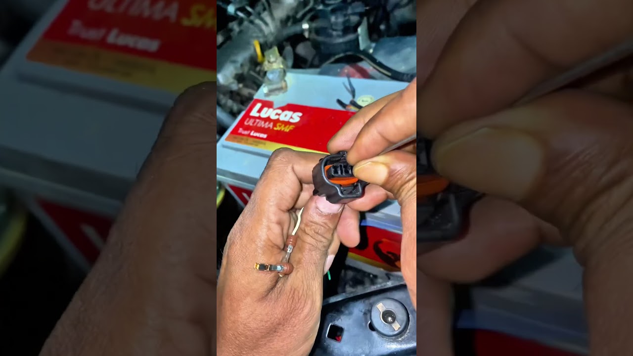 How to Replace Sensor wire Connector?  #wireconnector #sensorconnector #electrician  #rxmechanic