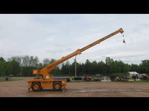 1994 Broderson IC-200-2B Carrydeck Crane