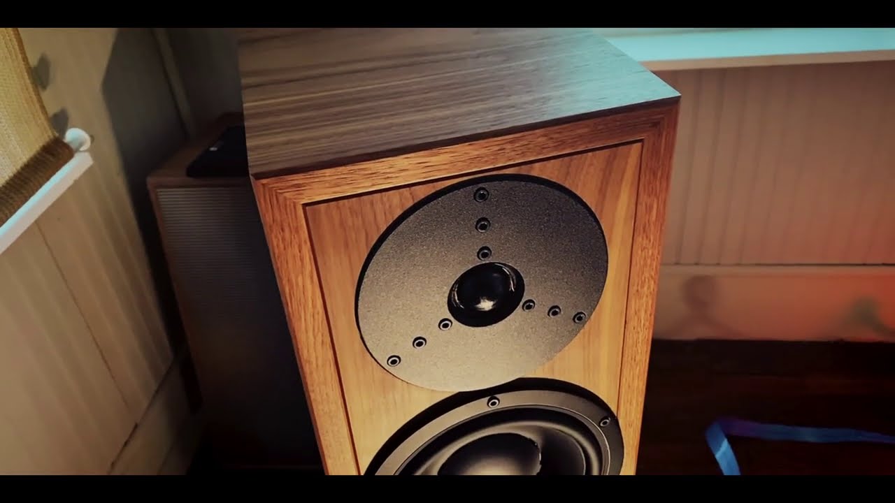 SOUND DEMO: Dynaudio Heritage Special and Pass Labs INT-25