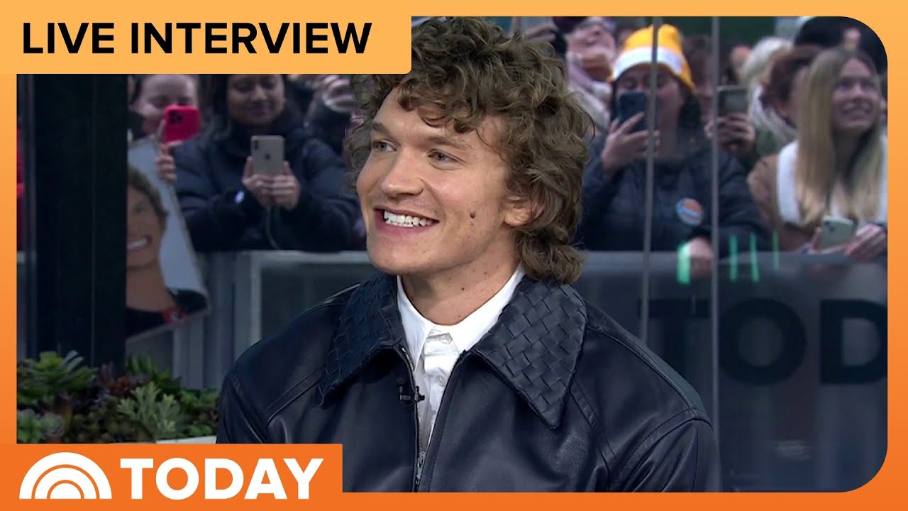 ‘Heated Rivalry’ Star Connor Storrie on What to Expect in Season 2