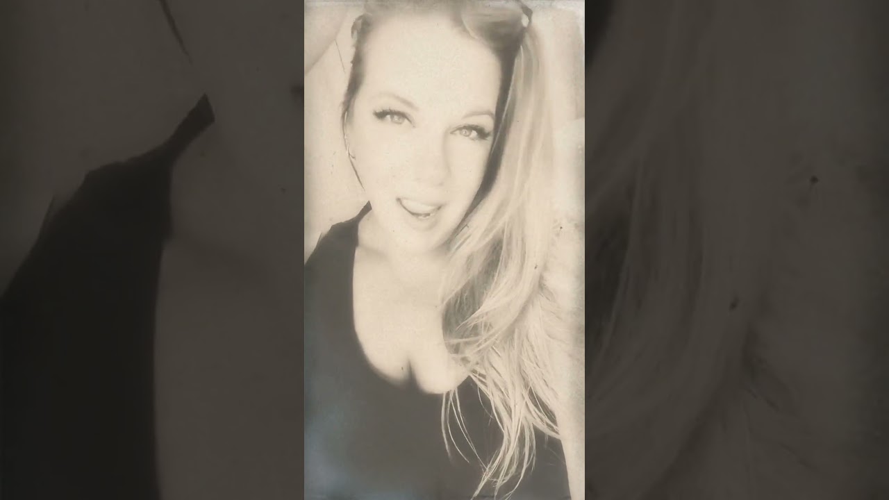 Vintage-Style Aesthetic Video of a Woman with Glasses#vintageaesthetic #blackandwhite