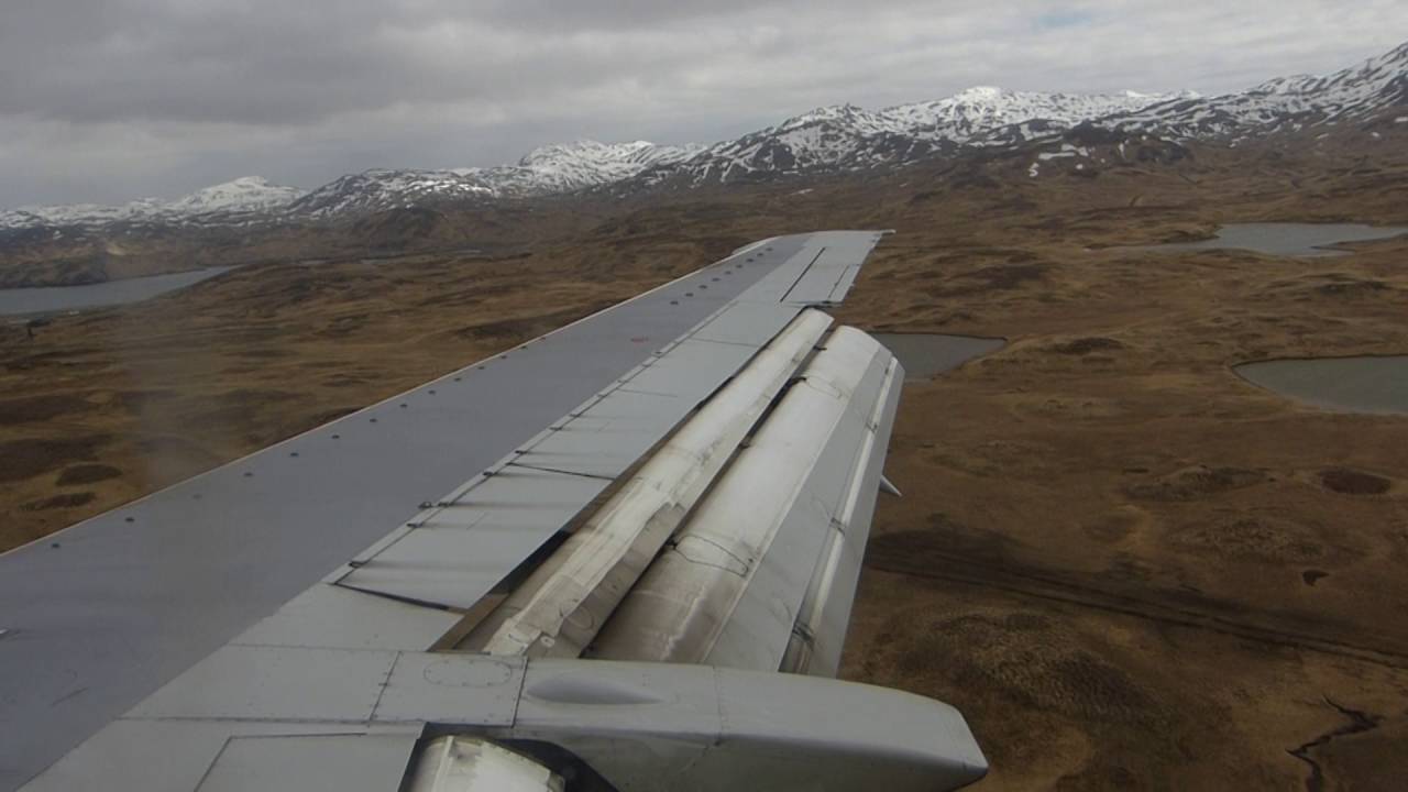 Alaska Airlines Boeing 737-400 - Approach and Landing in Adak, Alaska (ADK)