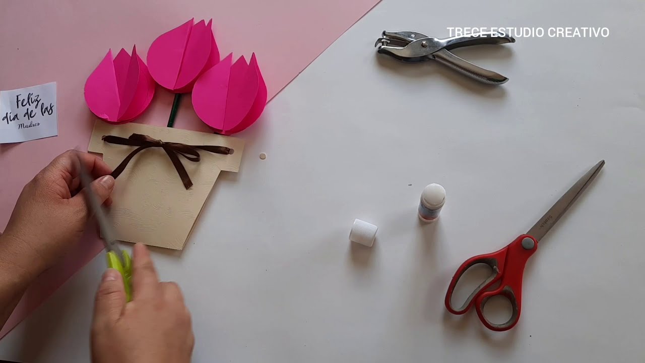 Tulipanes de papel/ una tarjeta para el día de las madres