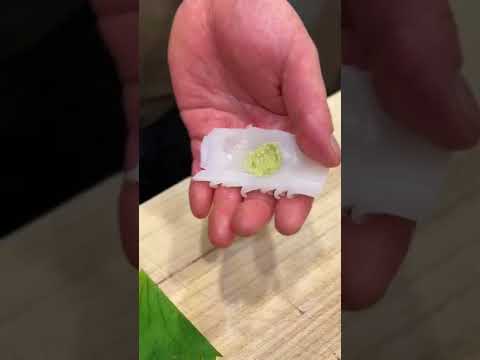 【Must See!! Sushi Chef's Technique】Squid Nigiri #shorts #sushi #chefhiro #japan