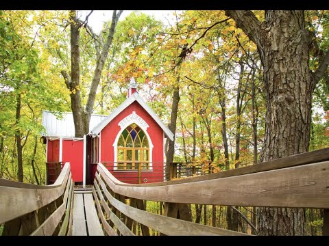 Little Red Treehouse at the Mohicans in Ohio!Featured on treehouse masters & designed by Pete Nelson