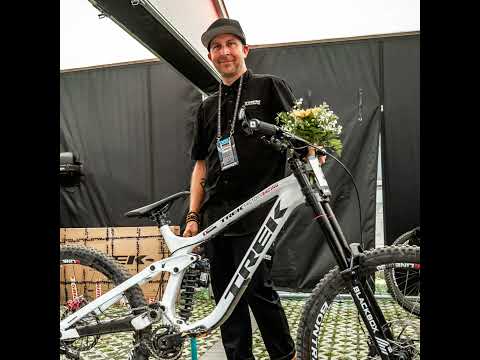 Are Pro MTB Race Bikes THAT Different from Stock? We Asked a Team Manager