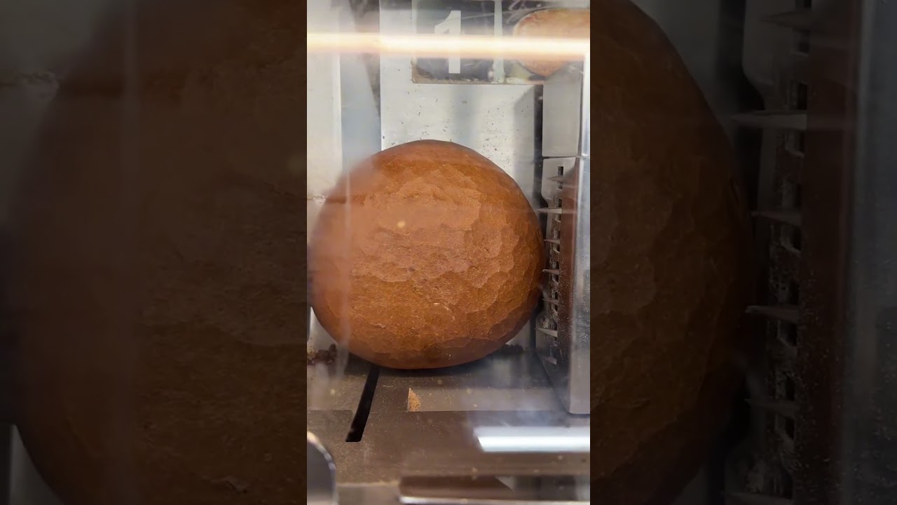 The Most Satisfying Bread Slicer 🍞