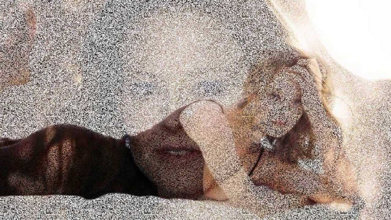Jodie Foster video slide show.          Patsy