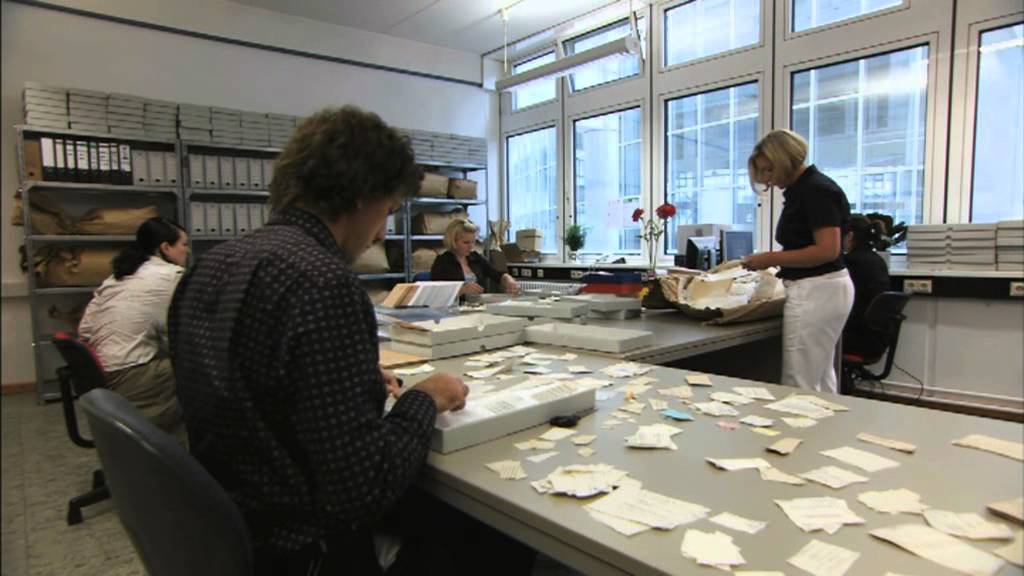 Virtual Reconstruction of Ripped Stasi Files