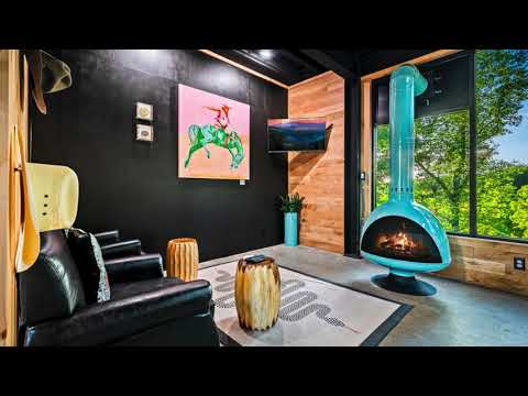 Rhinestone Cowboy Spa Getaway Cabin