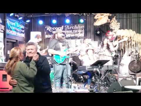 Sarah De Valliere - Tennessee Whiskey - Chris Stapelton - Record Archive - Rochester NY -WED 10/9/24
