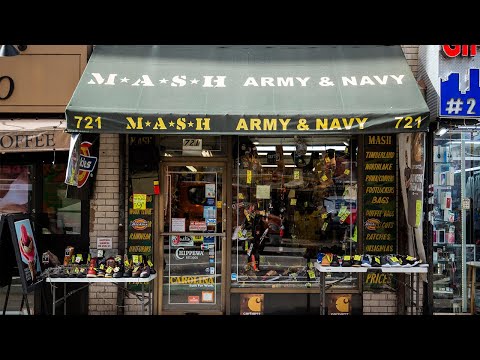 NY: LOJA DE EQUIPAMENTOS M*A*S*H ARMY & NAVY #shorts