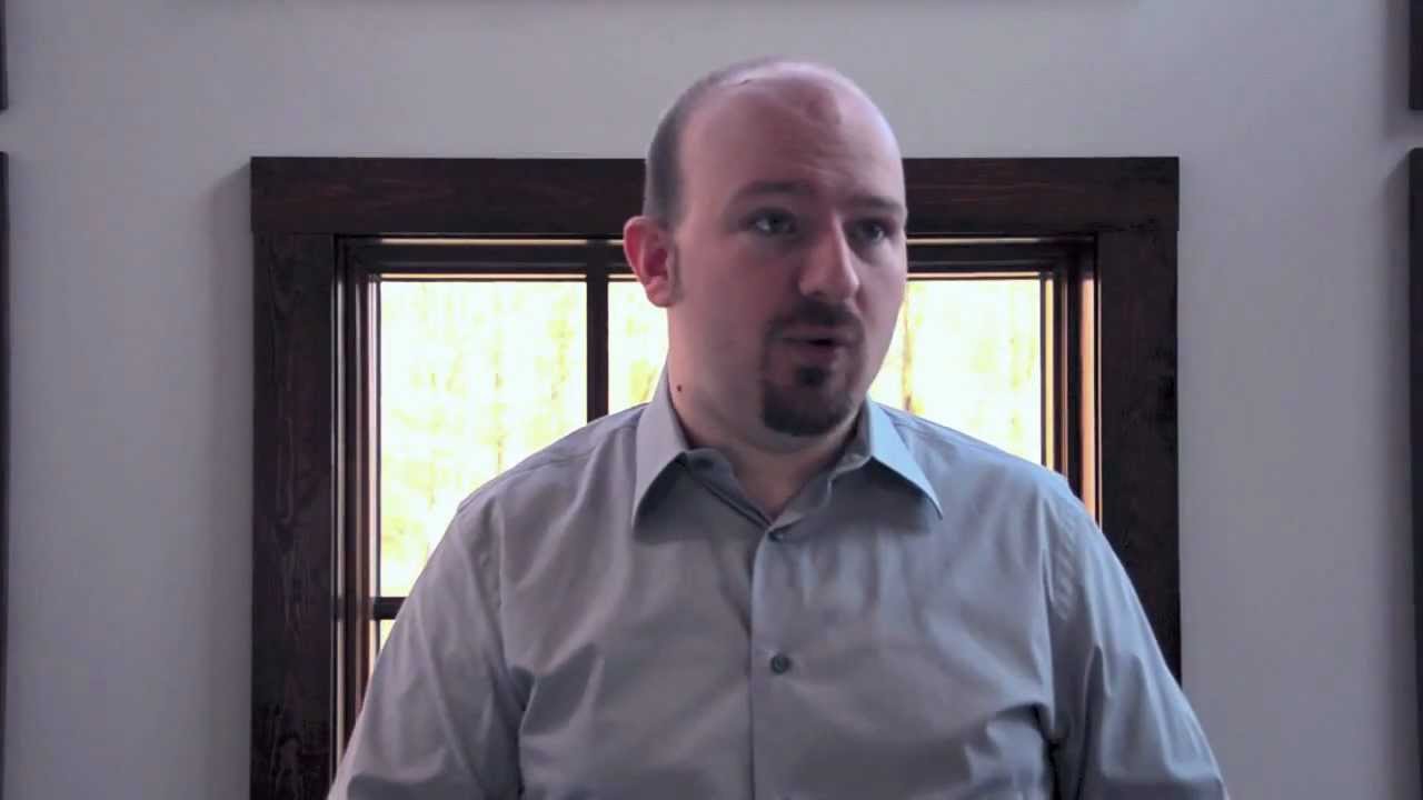 Holacracy as an Evolutionary Algorithm