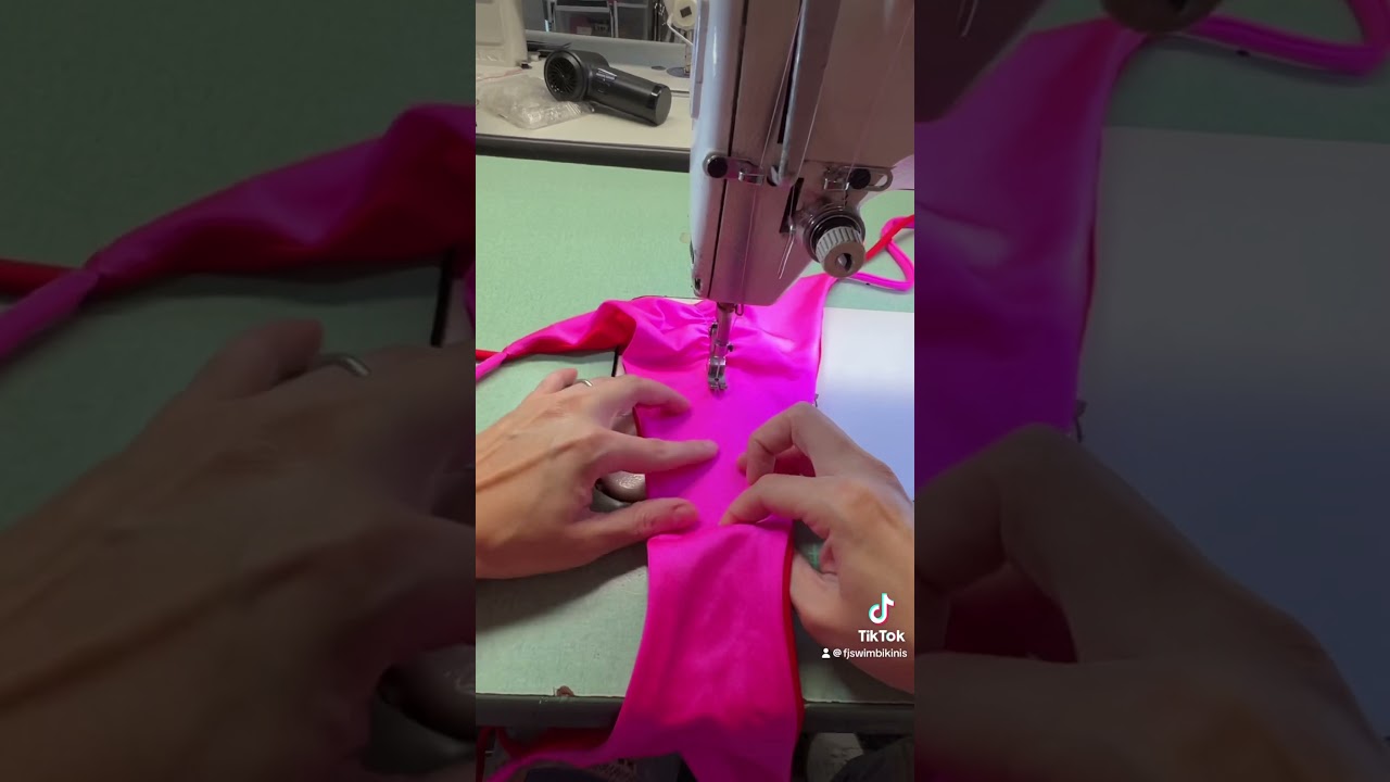Adding a scrunch to a reversible bikini bottom. (Elastic is hidden inside!) #sewing #sewingtips #diy