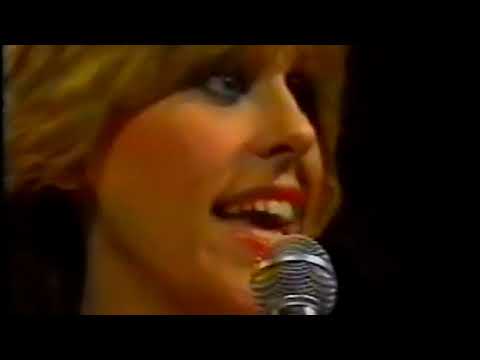 Eurosong 1977: Trinity - "Go get your mother"