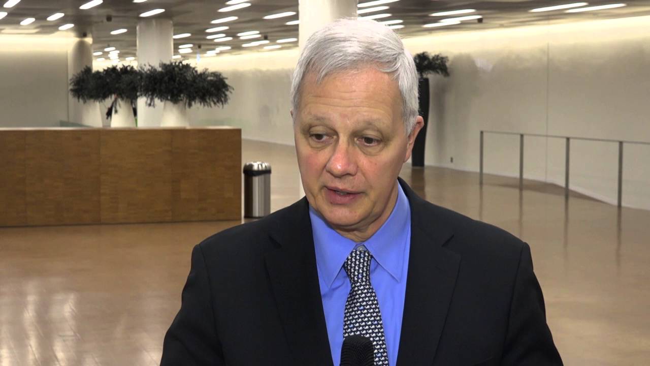 Targeting PD-1 and PD-L1 for lung cancer therapy