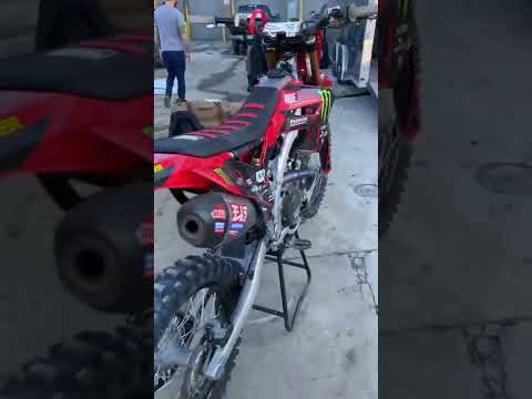 Cody McDonough’s RIDE FINESSE BUILT FMX BIKE!? #Moto #fmx #dirtbike #monsterjam #monsterenergy