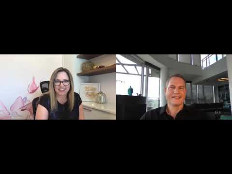 Darren & Mike's 2 Minute Interview with Kristen