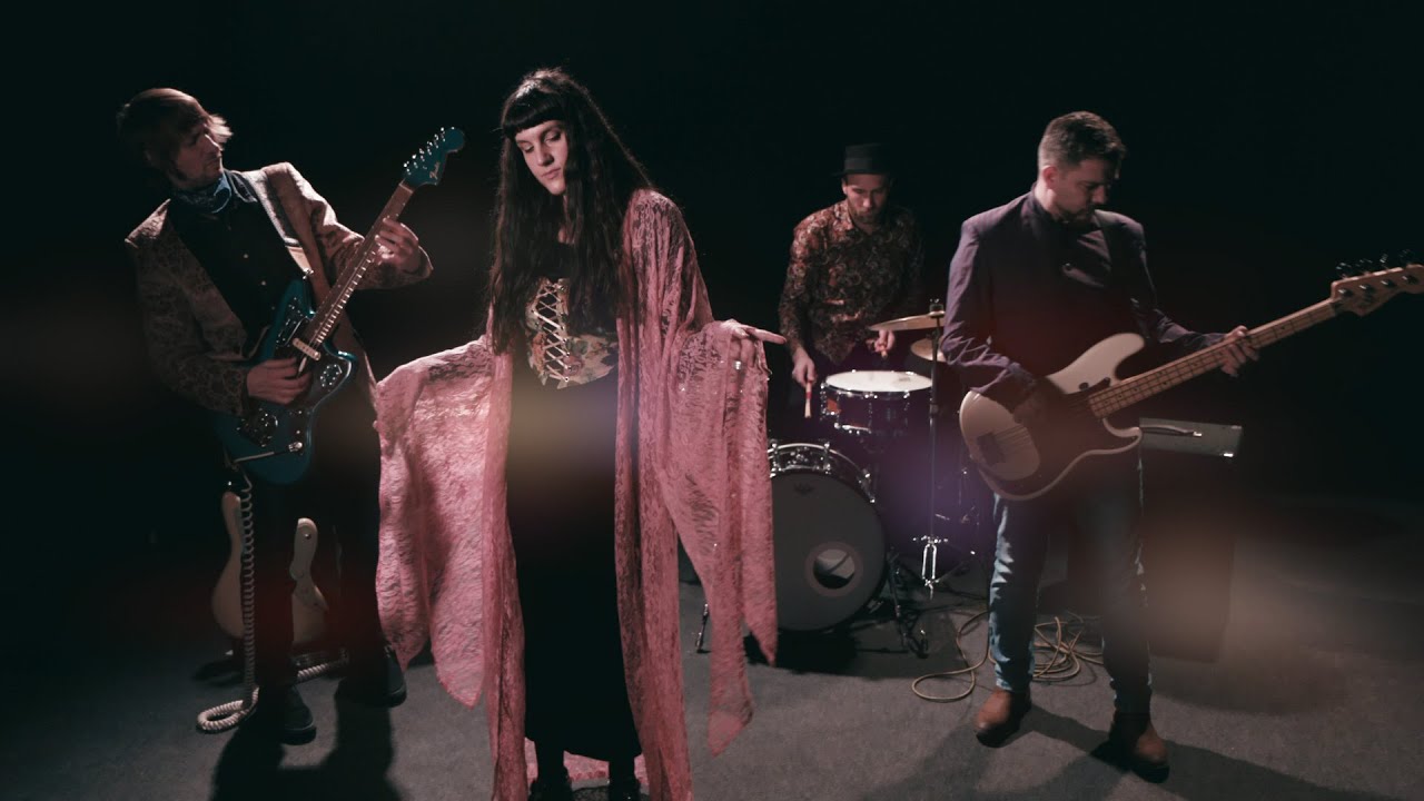 Beverly brooks donosi "5 minuta", drugi po redu singl s nadolazećeg ...