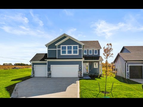 New Home Tour in West Des Moines! 17000 Hickory Dr. Urbandale