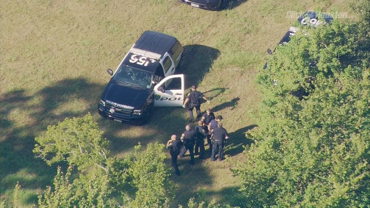 Police chase ends with arrest in northwest Houston
