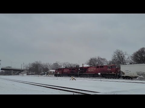 On the Dot! CP 238 - CP 9368E @ Galt