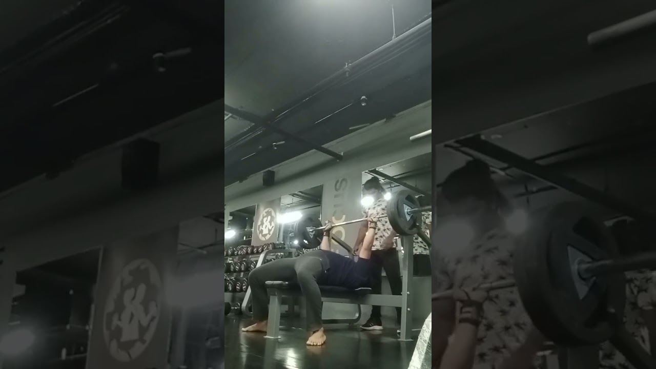 225lbs bench press single #benchpress #powerlifting #strengthlifting #shorts