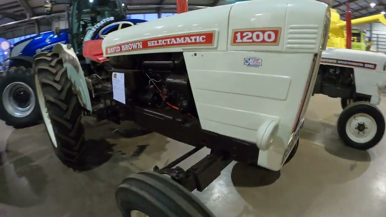 1971 David Brown 1200 Selectamatic 3.6 Litre 4-Cyl Diesel Tractor (68 HP)