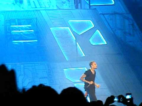 Chris Brown - Sportpaleis 2012-12-05 Yeah x3 -1