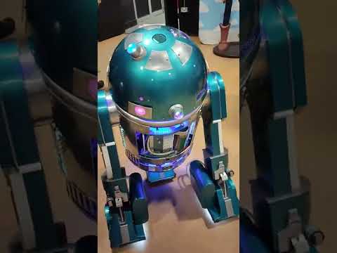UK R2D2 Builders club and Astromech Droid Zoe at Stars of time Western-Super-Mare 13th March 2022