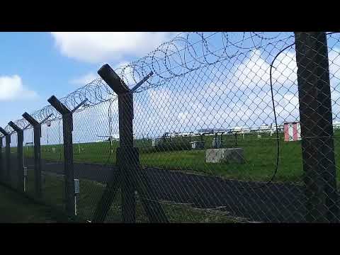 Qatar Airways A350 Landing @ SSR International Airport Mauritius (MRU)